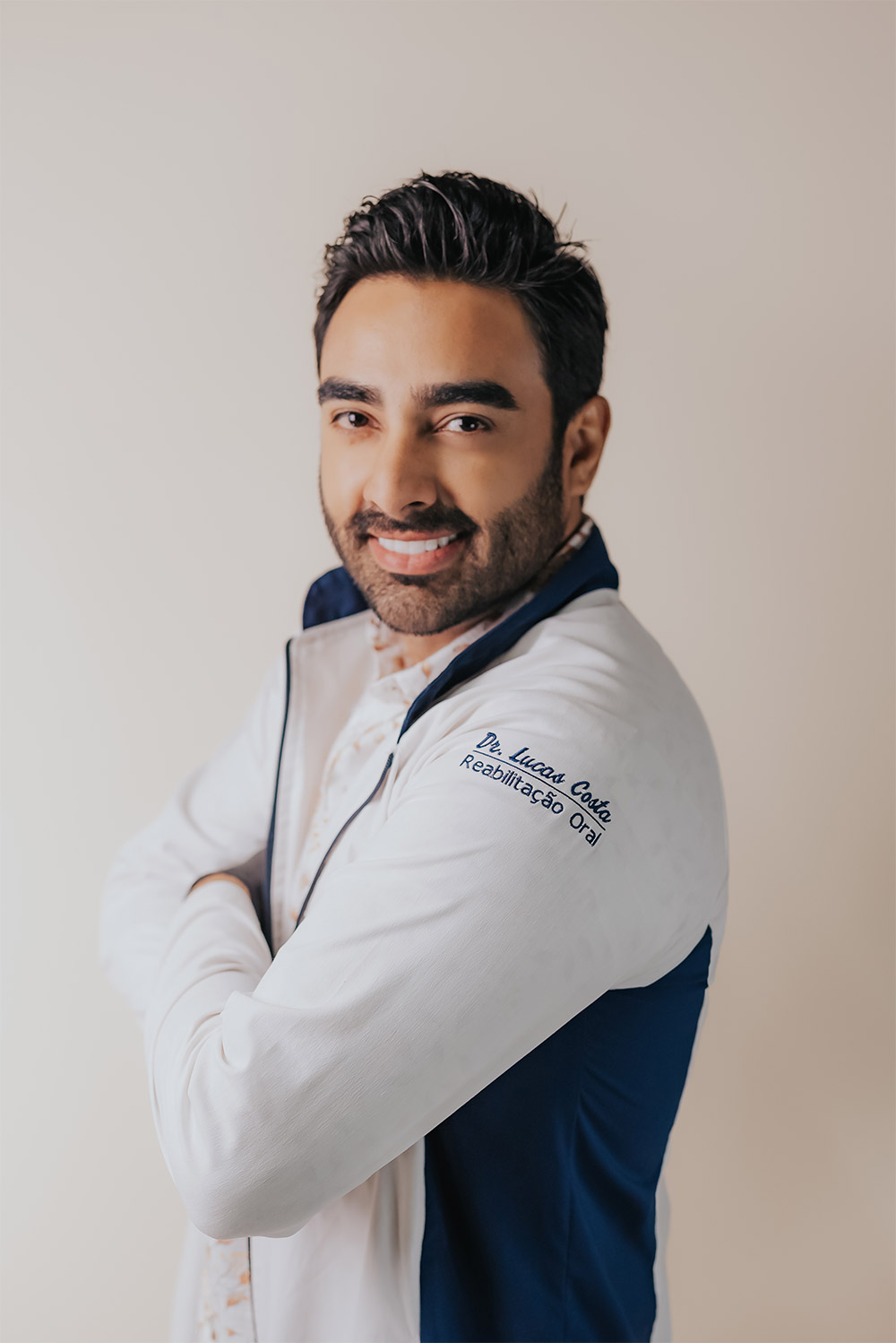 Dr. Lucas Costa